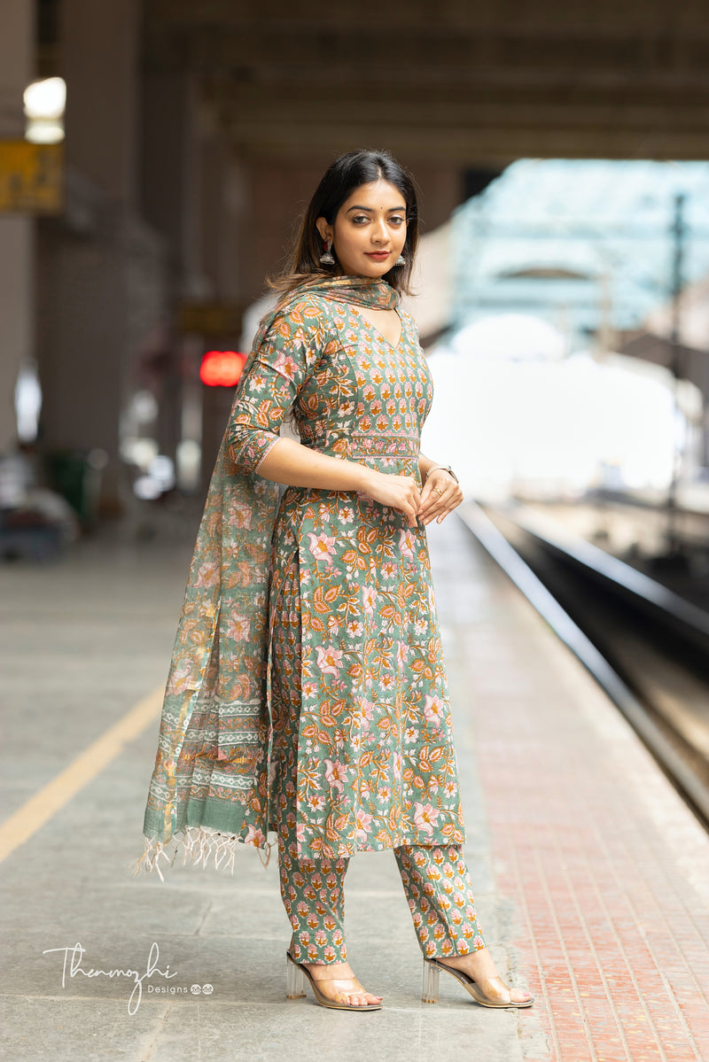 Elegant Cotton Salwar Kameez Suit For Office Wear